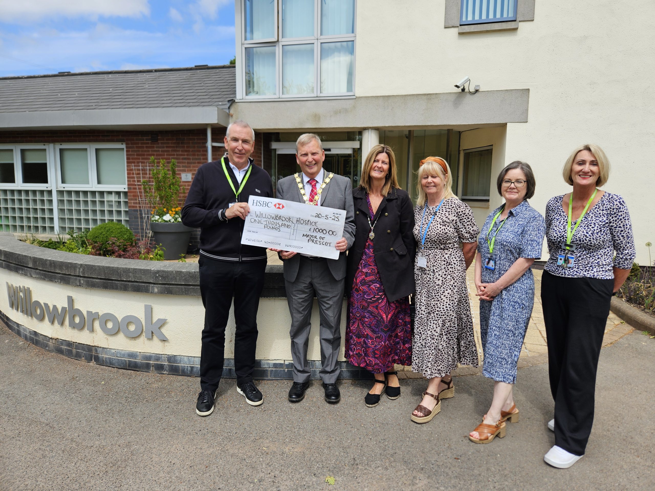 Thank you Cllr Mark Burke for donating £1,000 to Willowbrook Hospice ...